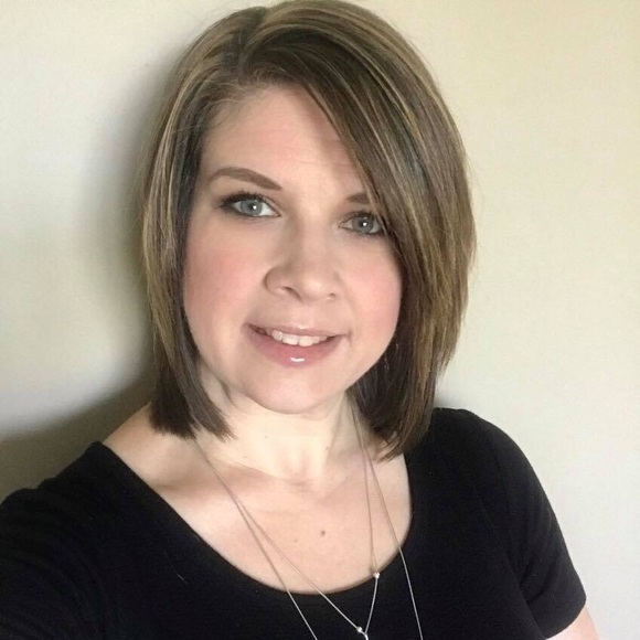 Marsha's Closet (@marshaweaver) | Poshmark